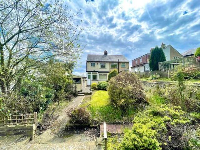 3 bedroom semi detached house for sale in York Avenue, Fartown, HD2