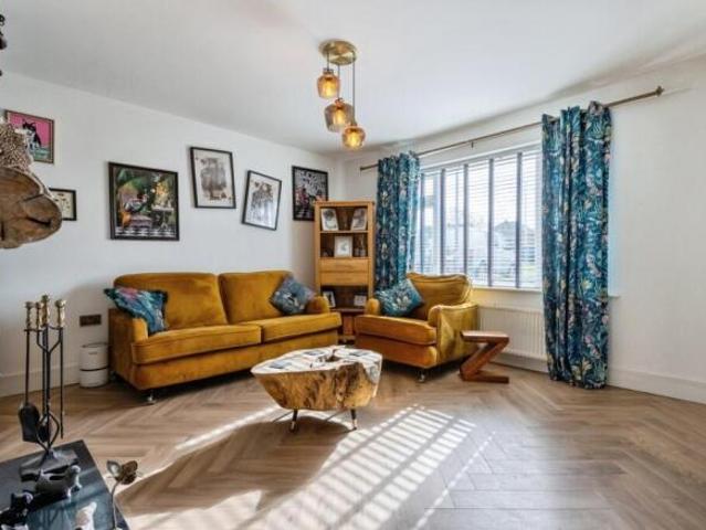 3 bedroom semi detached house for sale in York Road, Leeds, West Yorkshire, LS14