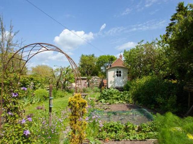 3 Bedroom Semi detached House For Sale In York