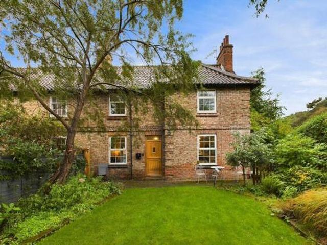 3 Bedroom Semi detached House For Sale In York