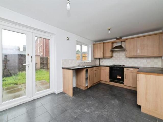 3 bedroom semi detached house for sale in Acasta Way, Hull, HU9