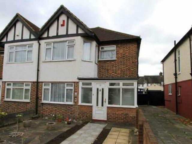 3 Bedroom Semi detached House For Sale In Acton