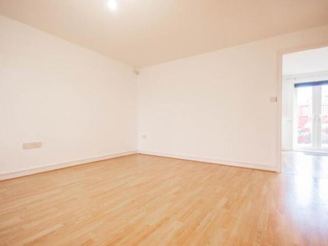 3 bedroom semi detached house for sale in Abbeyfield Close, Gateshead, NE8 2PS, NE8