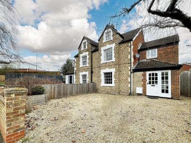 3 Bedroom Semi detached House For Sale In Abingdon