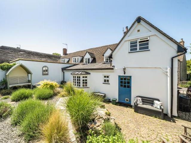 3 bedroom semi detached house for sale in Abingdon Road, Cumnor, Oxford, OX2