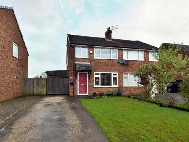 3 Bedroom Semi detached House For Sale In Adlington, Lancashire