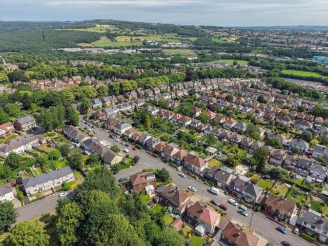 3 bedroom semi detached house for sale in Airedale Road, Sheffield, S6