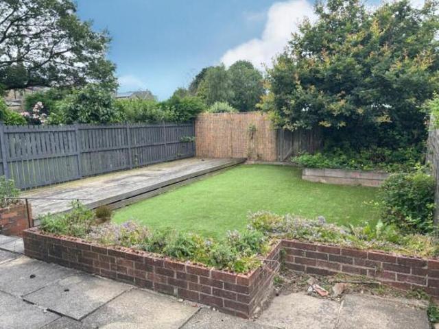 3 bedroom semi detached house for sale in Albert Street, Wyke, Bradford, BD12
