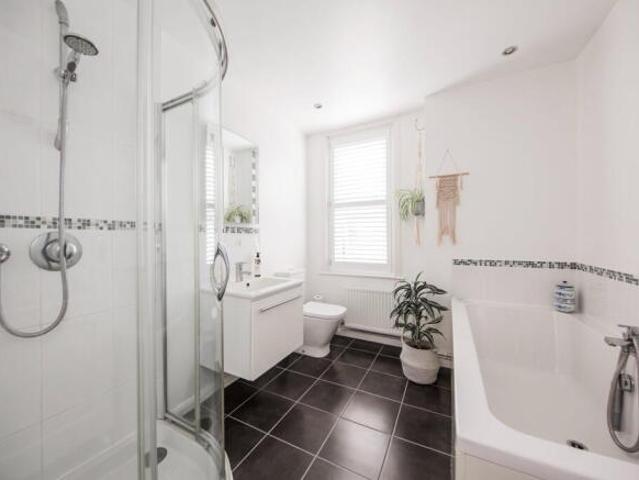 3 bedroom semi detached house for sale in Albion Road, Tunbridge Wells, TN1