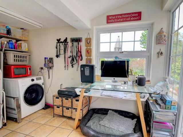 3 bedroom semi detached house for sale in Aldermaston Road, Basingstoke, RG24
