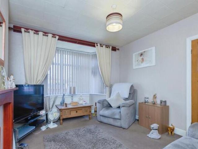 3 bedroom semi detached house for sale in Alderleigh Road, Glen Parva, Leicester, Leicestershire, LE2