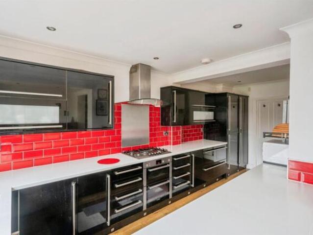 3 bedroom semi detached house for sale in Alderson Drive, Bennetthorpe, Doncaster, DN2