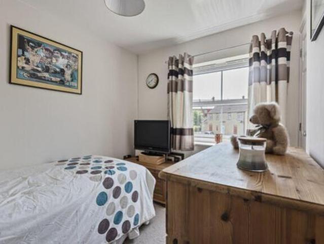 3 bedroom semi detached house for sale in Alicia Close, Swindon, SN25