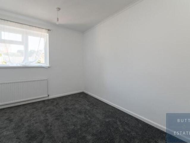 3 bedroom semi detached house for sale in Aller Vale Close, Exeter, EX2