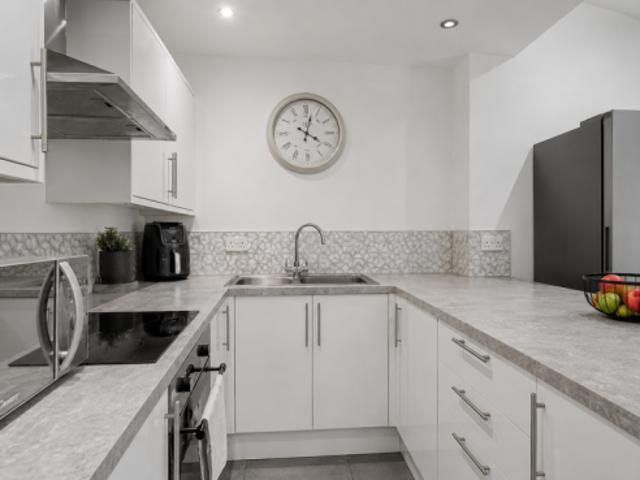 3 bedroom semi detached house for sale in Alston Road, Solihull, B91 2RG, B91