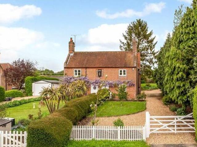 3 Bedroom Semi detached House For Sale In Alton