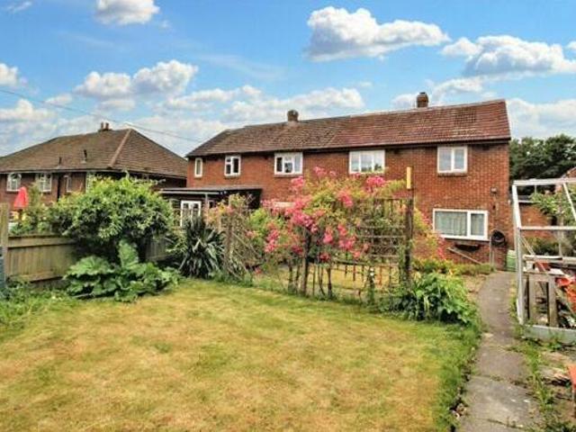 3 Bedroom Semi detached House For Sale In Alton, Hampshire