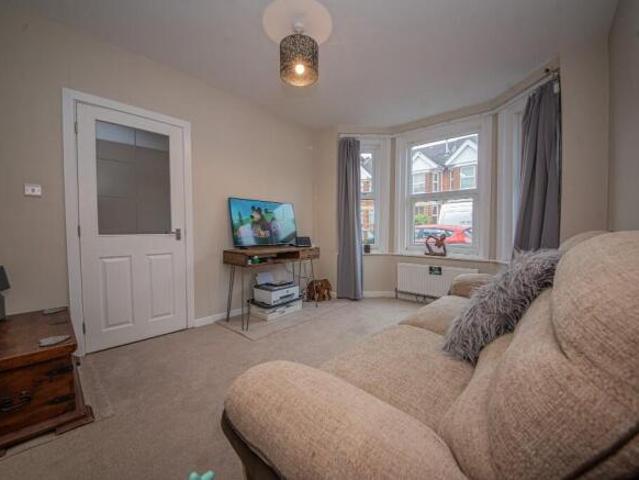 3 bedroom semi detached house for sale in Ampthill Road, Southampton, SO15