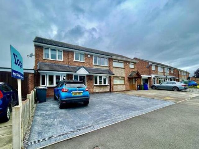 3 Bedroom Semi detached House For Sale In Ashton In Makerfield