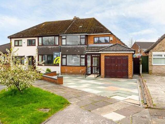 3 Bedroom Semi detached House For Sale In Ashton in makerfield
