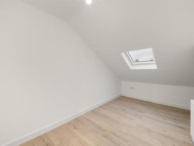 3 bedroom semi detached house for sale in Ash Grove, Hayes, UB3