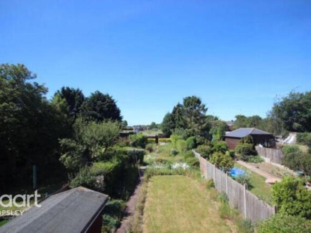 3 bedroom semi detached house for sale in Ashcroft Road, Luton, LU2