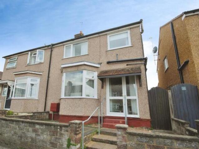 3 bedroom semi detached house for sale in Ashdon Road, Bushey, WD23