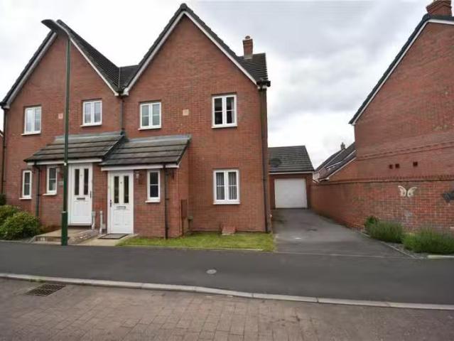 3 bedroom semi detached house for sale in Ashfield Lane, Marst.