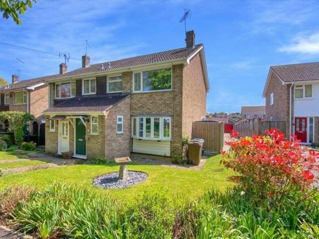 3 Bedroom Semi detached House For Sale In Ashford, Kent