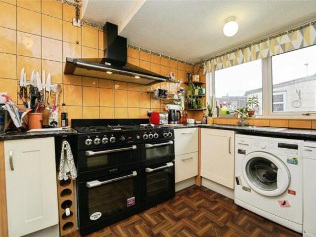 3 bedroom semi detached house for sale in Askwith Road, Gloucester, Gloucestershire, GL4