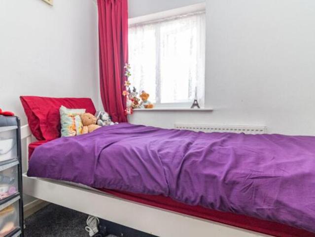 3 bedroom semi detached house for sale in Astill Drive, Leicester, LE4