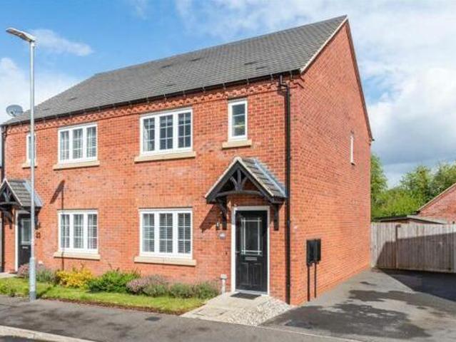 3 Bedroom Semi detached House For Sale In Aston on trent