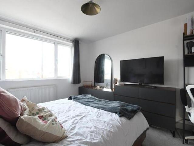 3 bedroom semi detached house for sale in Astral Way, HULL, HU7