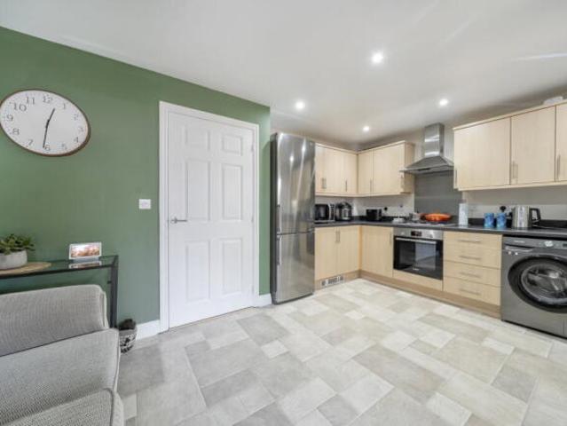3 bedroom semi detached house for sale in Appleton Drive, Basingstoke, RG24