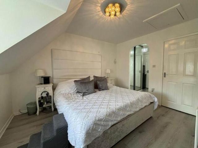 3 bedroom semi detached house for sale in Appleton Road, Park Meadows, L32