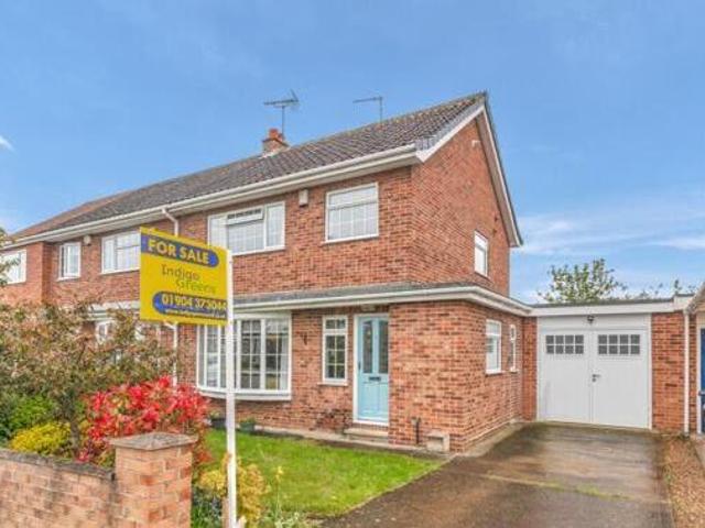 3 Bedroom Semi detached House For Sale In Appletree Village