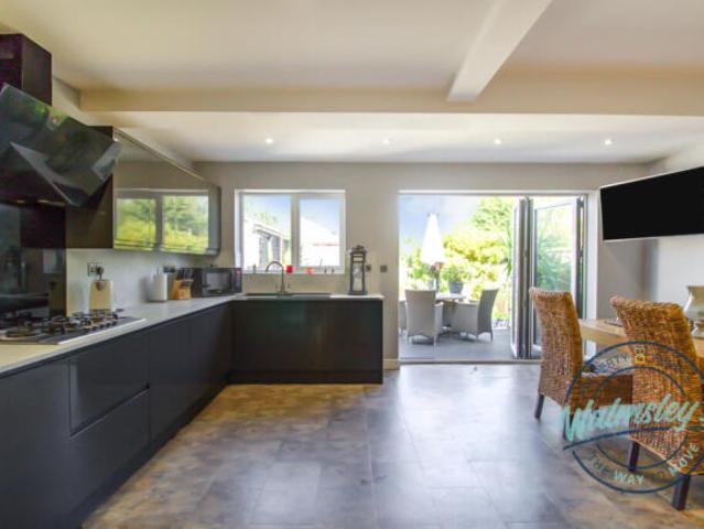 3 bedroom semi detached house for sale in Arnold Avenue, Coventry, CV3