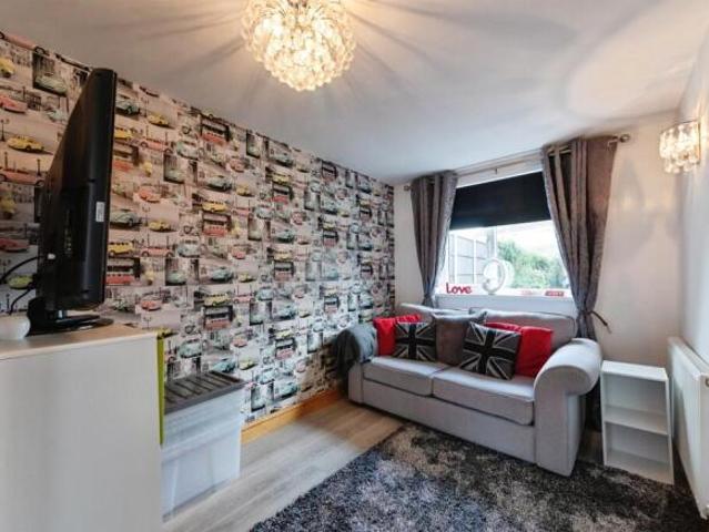 3 bedroom semi detached house for sale in Arlescote Road, Solihull, B92