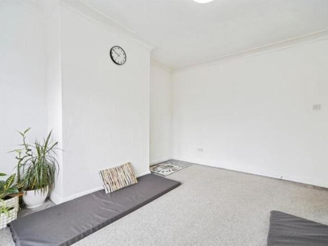 3 bedroom semi detached house for sale in Arlington Road, Leeds, LS8