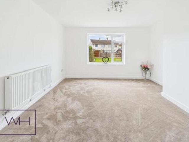 3 bedroom semi detached house for sale in Arundel Gardens, Scawthorpe, DN5