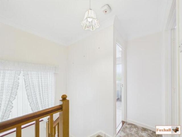3 bedroom semi detached house for sale in Arundel Way, Ipswich, IP3