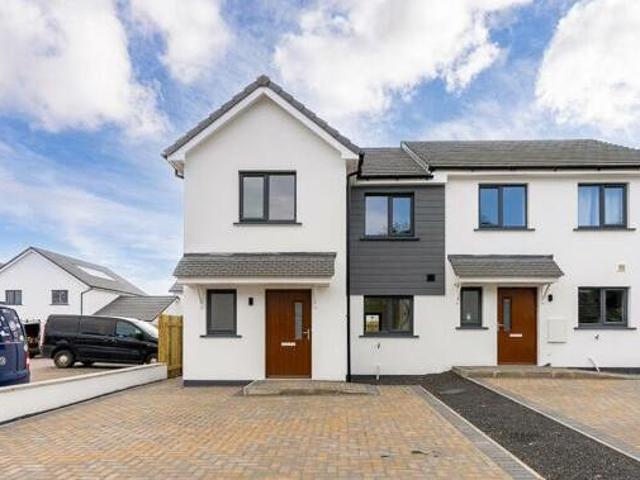 3 Bedroom Semi detached House For Sale In Auldyn Walk