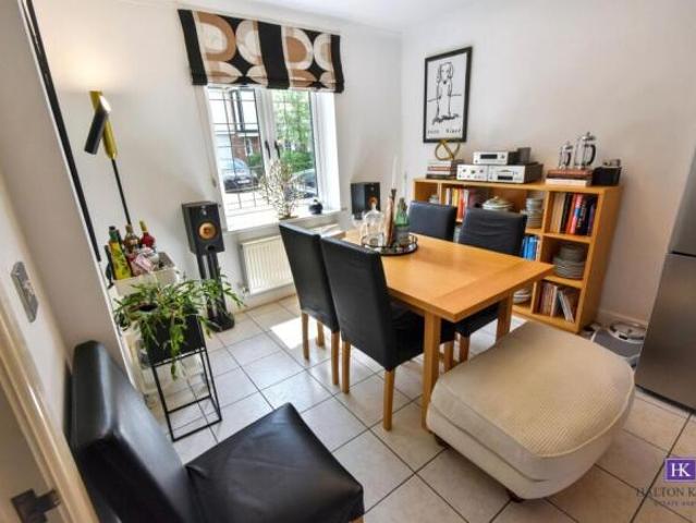 3 bedroom semi detached house for sale in Austen Drive, Winwick, WA2