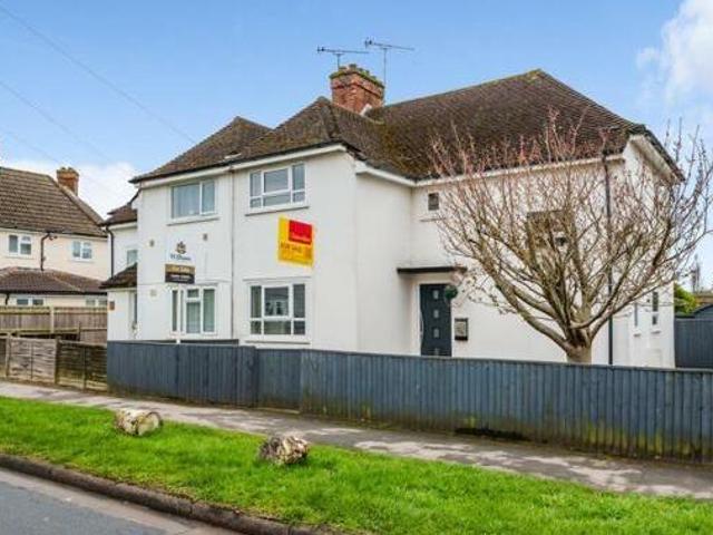 3 Bedroom Semi detached House For Sale In Aylesbury
