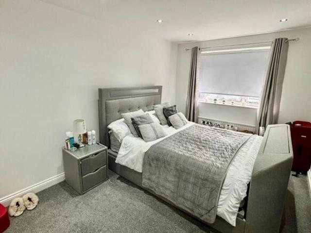 3 bedroom semi detached house for sale in Aylesbury Avenue, Eastbourne, BN23 6EH, BN23