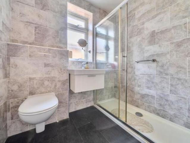 3 bedroom semi detached house for sale in Aylesbury Road, Bedford, MK41
