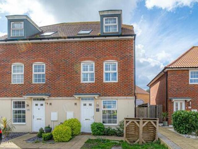 3 Bedroom Semi detached House For Sale In Aylesham
