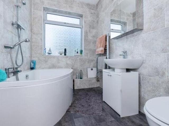 3 bedroom semi detached house for sale in Aylestone Lane, Wigston, LE18