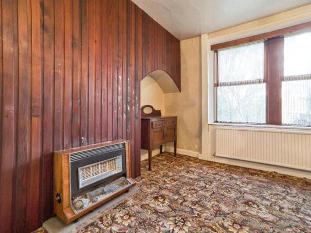 3 bedroom semi detached house for sale in Bankhouse Lane, Pudsey, LS28