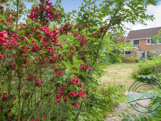 3 bedroom semi detached house for sale in Babbacombe Road, Styvechale, Coventry, CV3